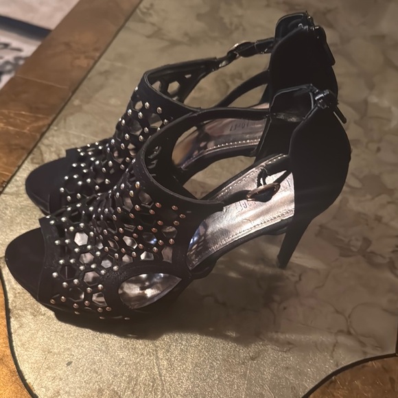 Jennifer Lopez | Shoes | Jennifer Lopez Black Studded Cutout Stiletto ...